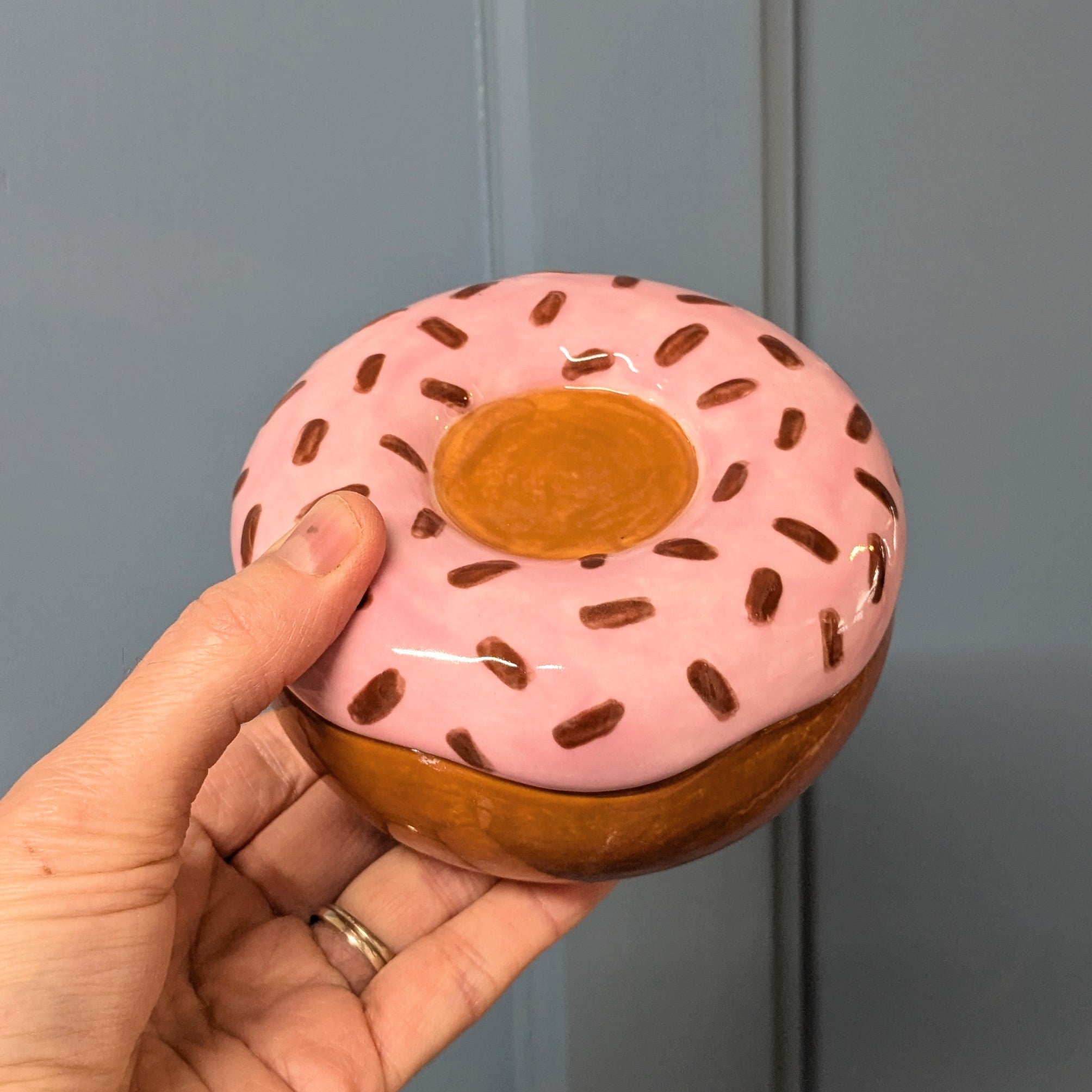 Doughnut pot | Blue Owl Pottery Painting Studio